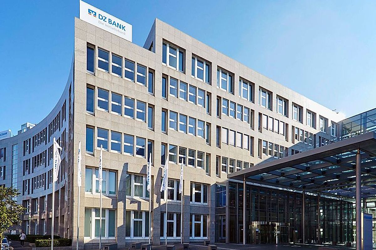 Elite Report 2024: DZ PRIVATBANK erstmals unter den Top 10